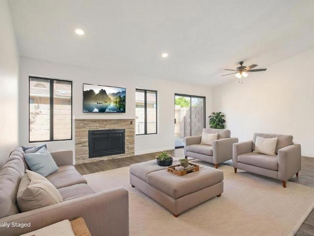 1402 Hancock Cir