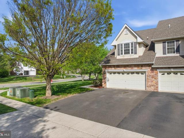 1402 Heron Way