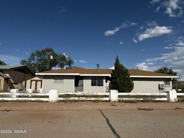 1402 Heywood Ave, Holbrook, AZ 86025