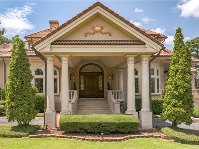 1402 Indian Hills Dr, Tuscaloosa, AL 35406