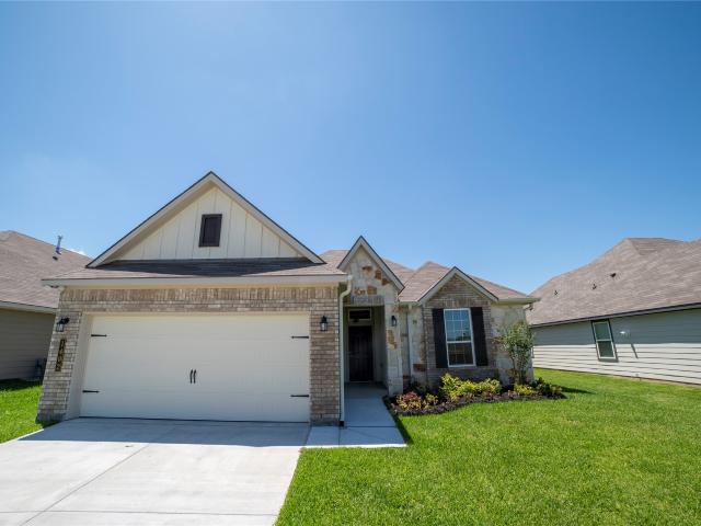 1402 Lake Ridge Drive