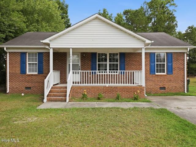 1402 Lockwood Rd, Kinston, NC 28501