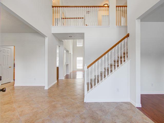1402 Pine Knot Court