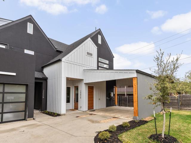 1402 Summit St # A