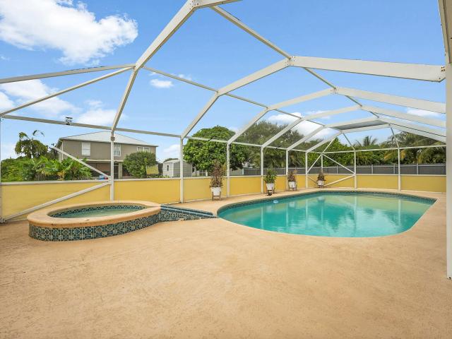 1402 SW Doe Ct, Port St. Lucie, FL 34953 | MLS #R11160