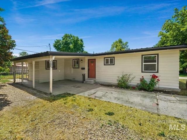 1402 S Brooklawn Dr, Boise, ID 83709