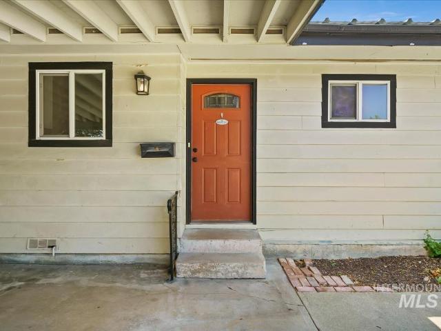 1402 S Brooklawn