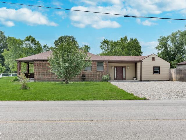 1402 S Hawthorne Lane