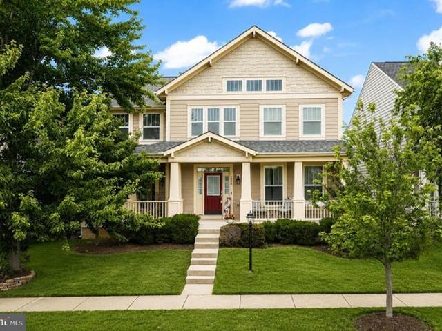 1402 Sands Cir, Fredericksburg, VA 22401