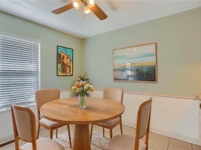 1402 Timberglen Dr