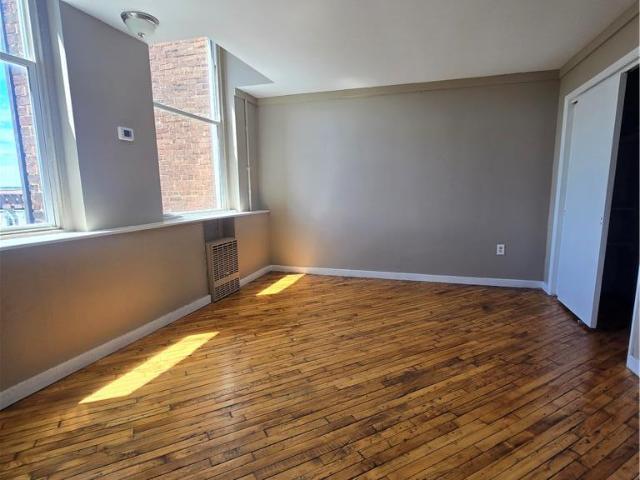 1402 W Liberty Street 402