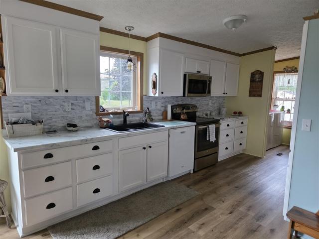 1402 Westwind Lane