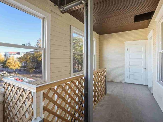 1402 West 28th Street 2 Bedroom Apartment for Rent at 1402 W 28th St, Minneapolis, MN 55408 Lowry Hill East