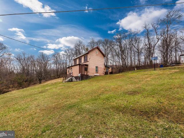 1402 Woodenbridge Ln