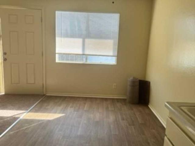 14037 Yukon Ave #1 #23 1 Bedroom Apartment for Rent at 14037 Yukon Ave, Hawthorne, CA 90250 East Hawthorne