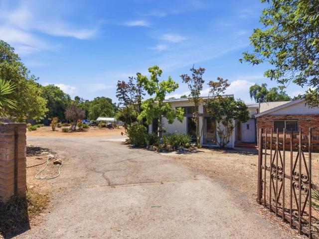 14037 Proctor Valley Rd