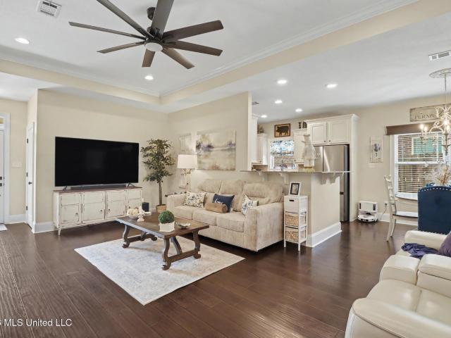 14034 Waterford Circle