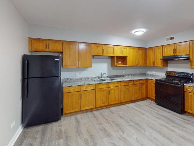 14036 50 Tracy Ave 2 Bedroom Apartment for Rent at 14036 S Tracy Ave, Riverdale, IL 60827