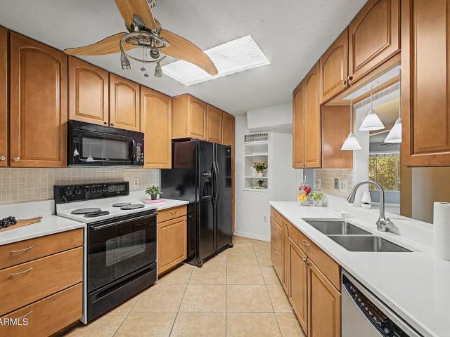 14039 n palm ridge drive w