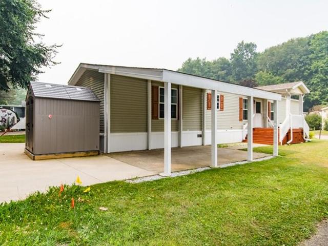1403 Miss Ellie Dr, Kalamazoo, MI 49009