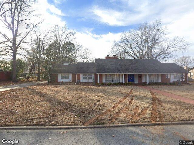 1403 N Louisville Ave, Claremore, OK 74017