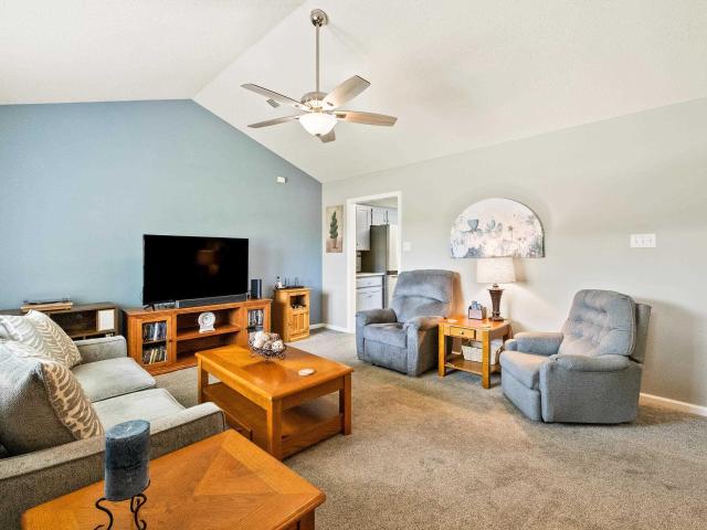 1403 Overview Cove
