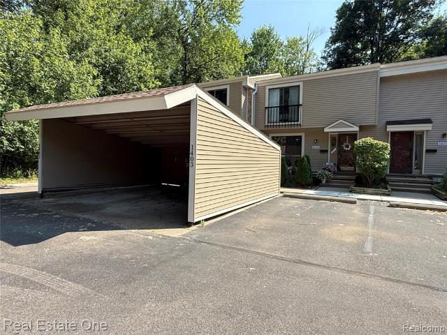 1403 Oakbrook # 93