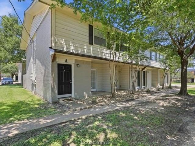 1403 Airline Dr Apt A, College Station, TX 77845
