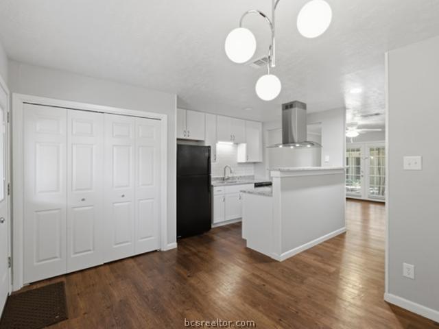 1403 Airline Drive A