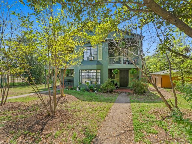 1403 Ashwood Rd