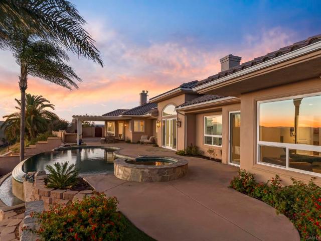 1403 Chariot Ct