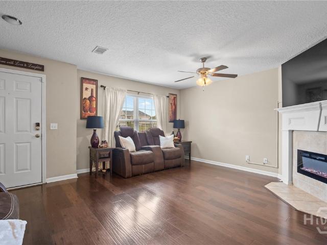 1403 Evergreen Trail