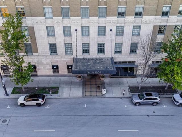 1403 Farnam St Apt 1010, Omaha, NE 68102