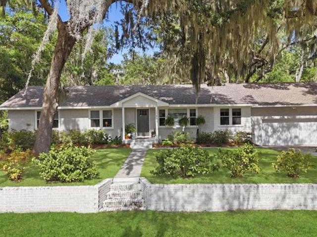 1403 Harrington St, Beaufort, SC 29902