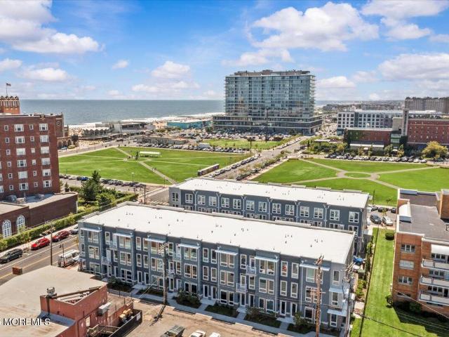1403 Kingsley Street Unit 209