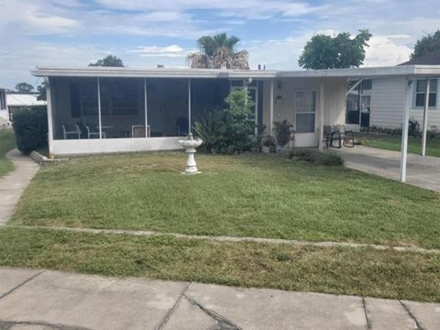 1403 Lakeview Dr, Tavares, FL 32778