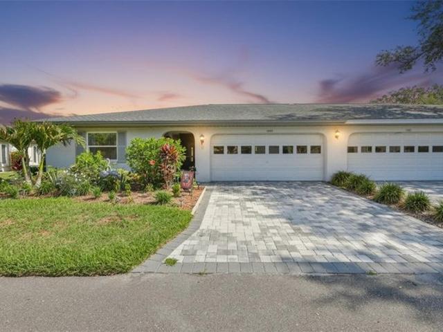 1403 Langley Dr, Sun City Center, FL 33573