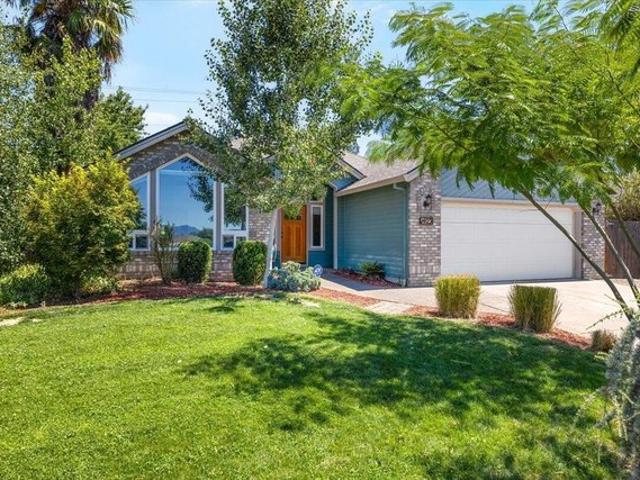 1403 Larson Creek Dr, Medford, OR 97504