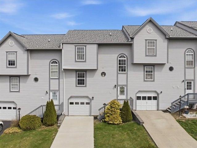1403 Lexington Dr, Lawrence, PA 15055