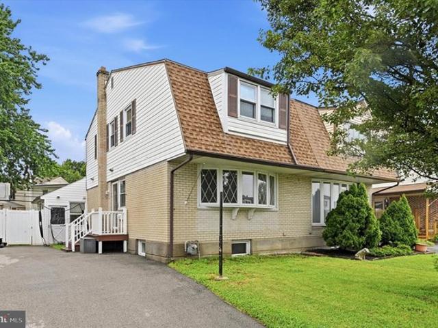 1403 Parklane Rd, Swarthmore, PA 19081