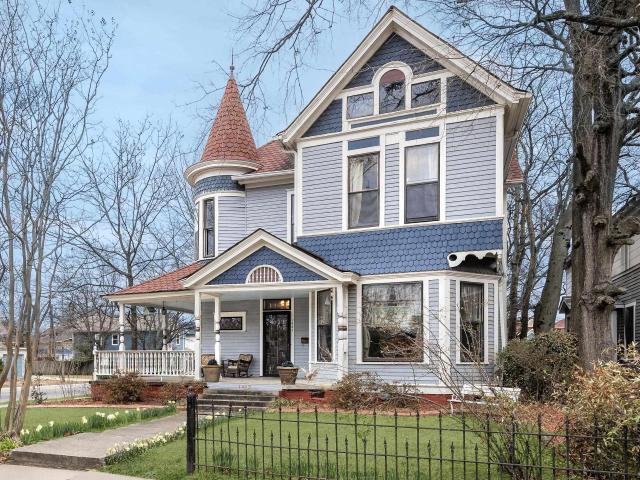 1403 S Center Street