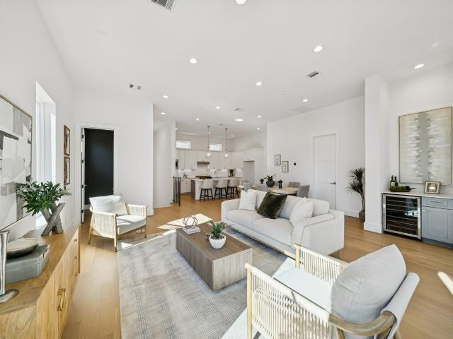 1403 W 21st St D
