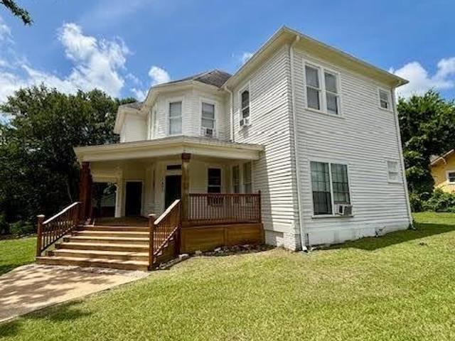 1403 14th St, Unit 4, Huntsville, TX 77340 | MLS #36618 | Compass