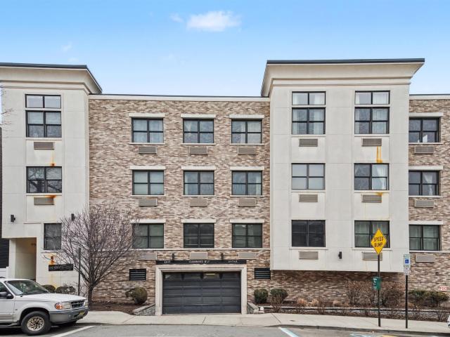 140 36Th St # 202