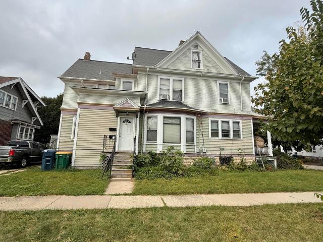 140 4TH Street
