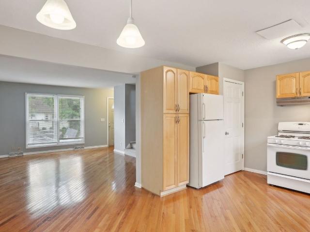 140 6th Avenue Northeast 2 Bedroom Apartment for Rent at 140 6th Ave Ne, Minneapolis, MN 55413 St. Anthony West