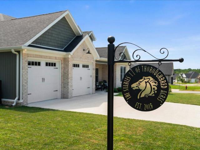 140 Coachman Place