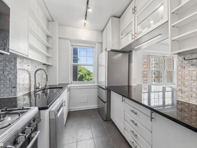 140 Cabrini Blvd, New York, NY
