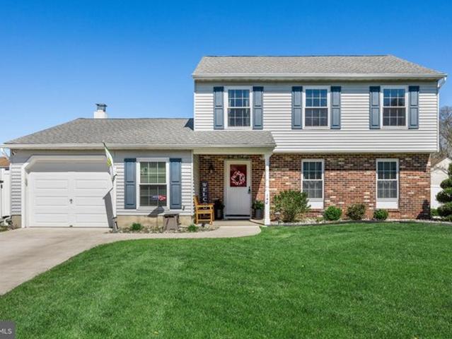 140 Carlton Ave, Marlton, NJ 08053