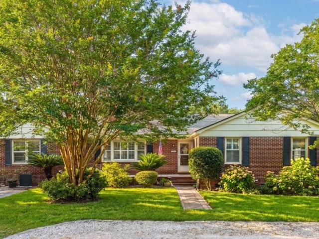 140 Chadwick Dr, Charleston, SC 29407